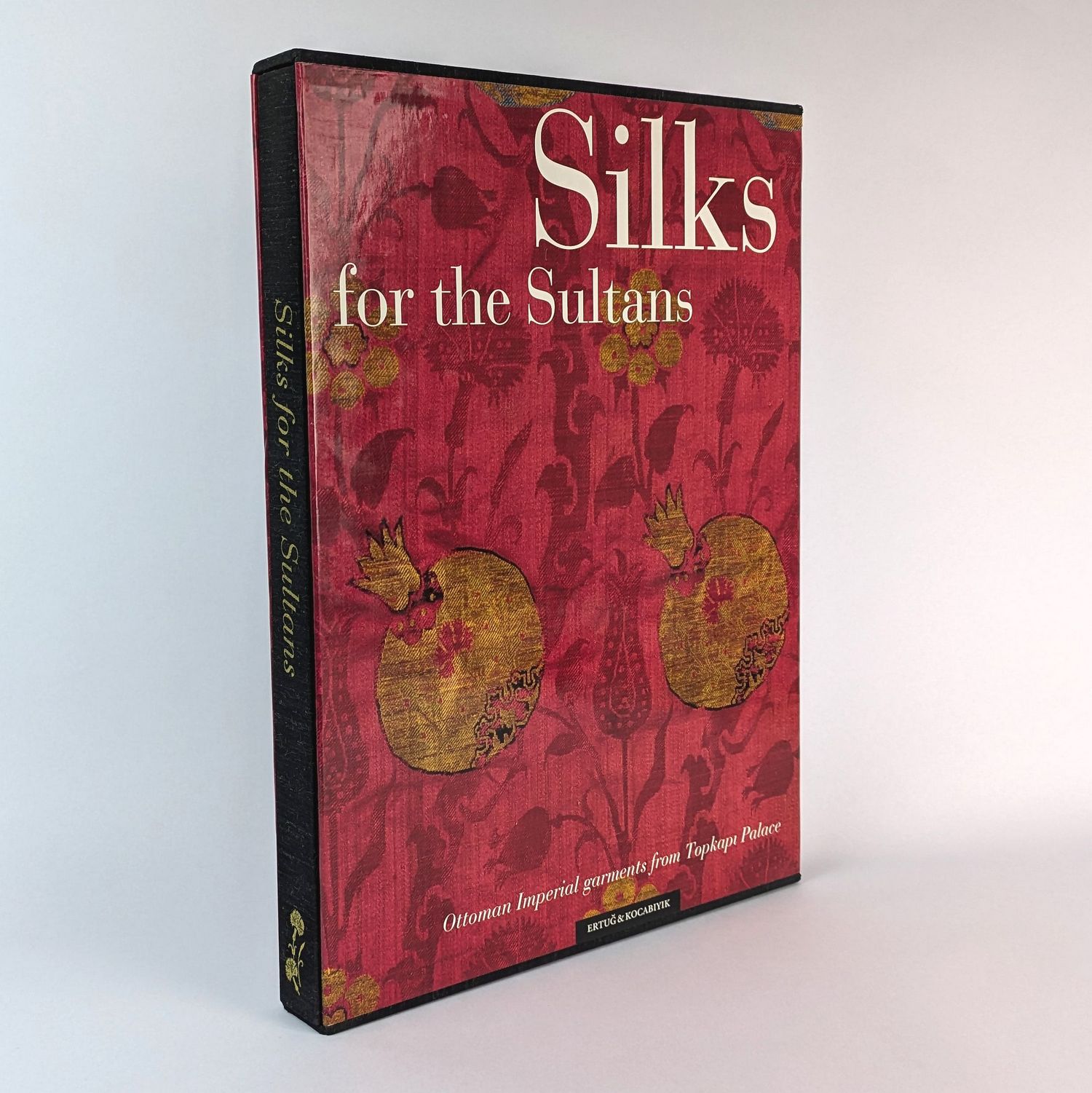 Silks for the Sultans: Ottoman Imperial Garments from Topkapi Palace ...
